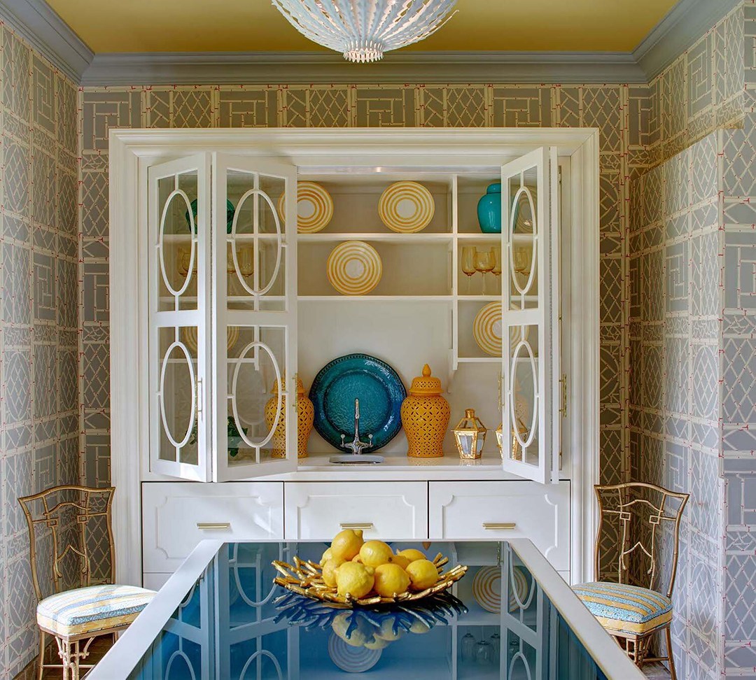 How to Add Color and Modern Style to Your Home with Decorative Glass ...