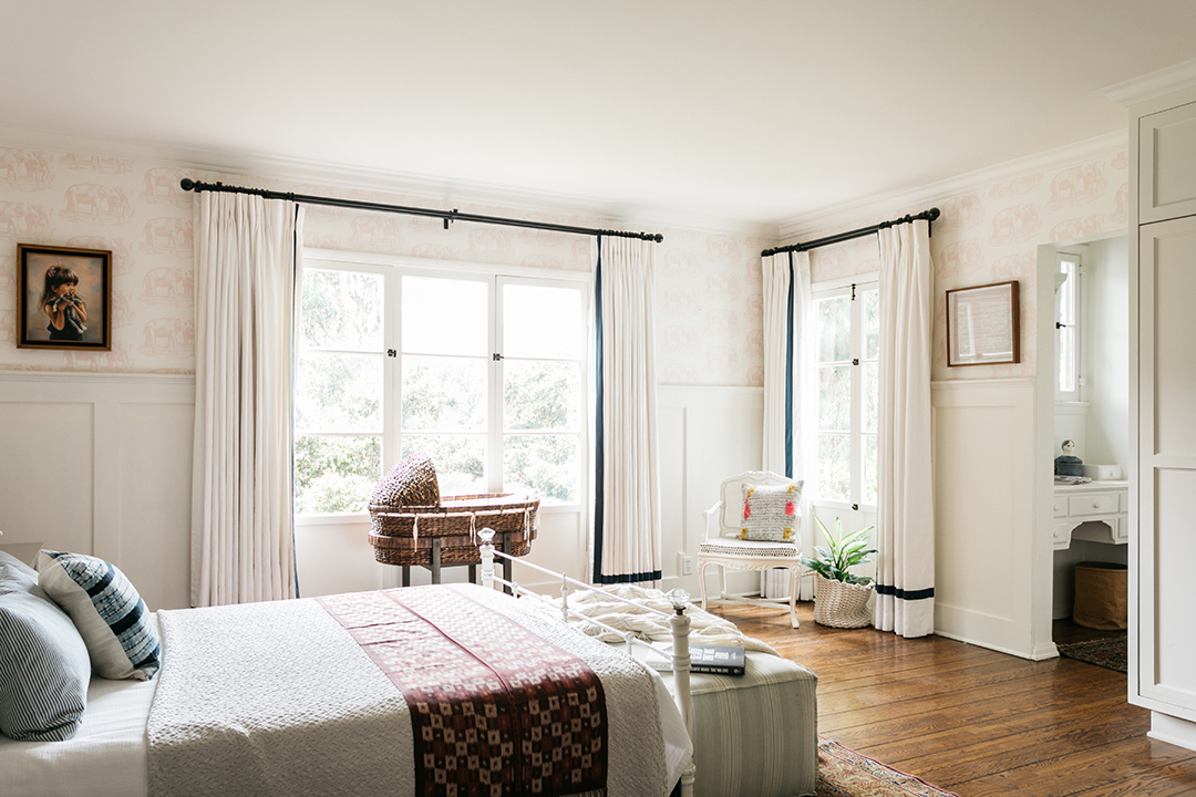 A Home Once Owned by Both Zooey Deschanel and Mark Ruffalo Lists in LA