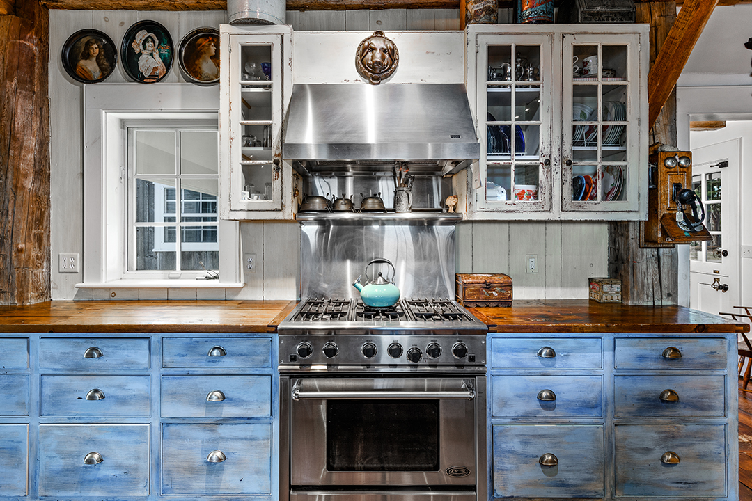 Tour a $5.7M Rural Roxbury Home Designed and Built by Ed Cady - DailyDEEDS