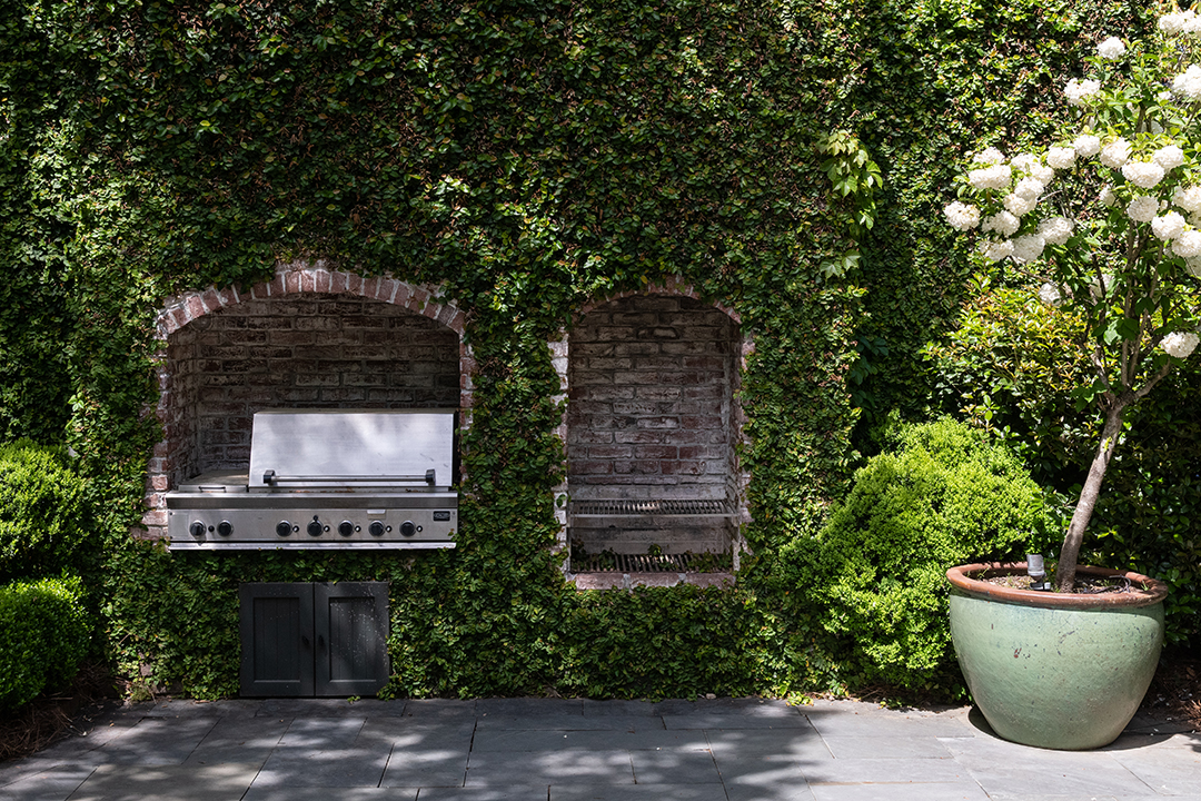 Best-Selling Author Emily Giffin Wants $9M for Her Elegant Atlanta ...