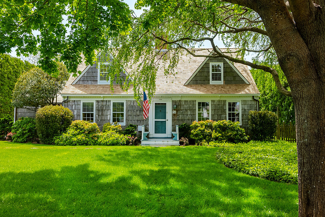 6 Homes Up for Sale Built Before the United States Was Founded - DailyDEEDS