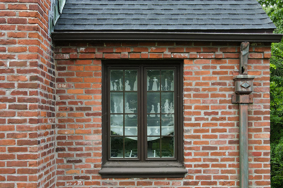 A Q&A with Anthony Baratta - Cottages & Gardens