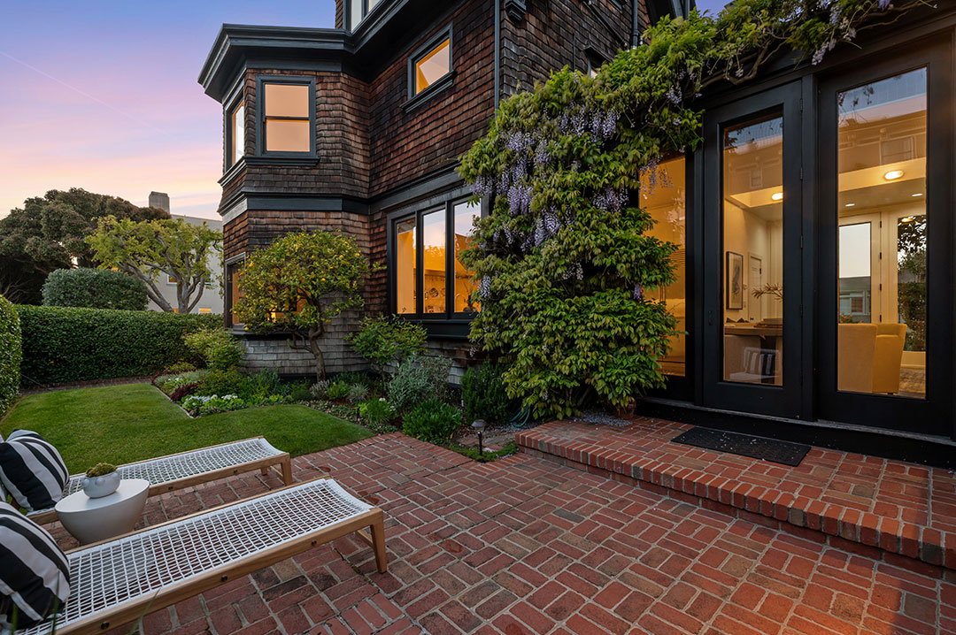 A Unique Circa-1899 San Francisco Home Lists for the First Time in Over ...