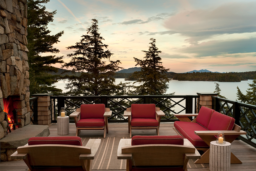 Discover 19 Breathtaking Waterfront Homes Designed by Shope Reno ...