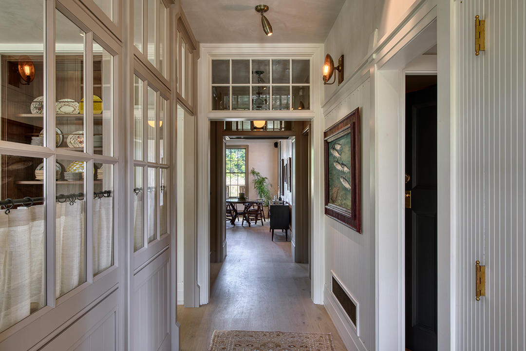 Interior Designer Bryan Graybill’s Artful Waterfront Home in Sag Harbor ...