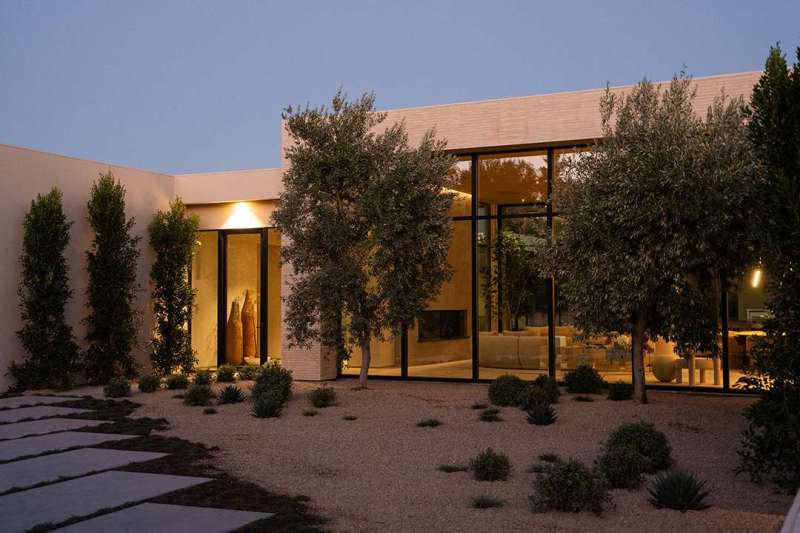 Meet the Designer: West Chin - Cottages & Gardens