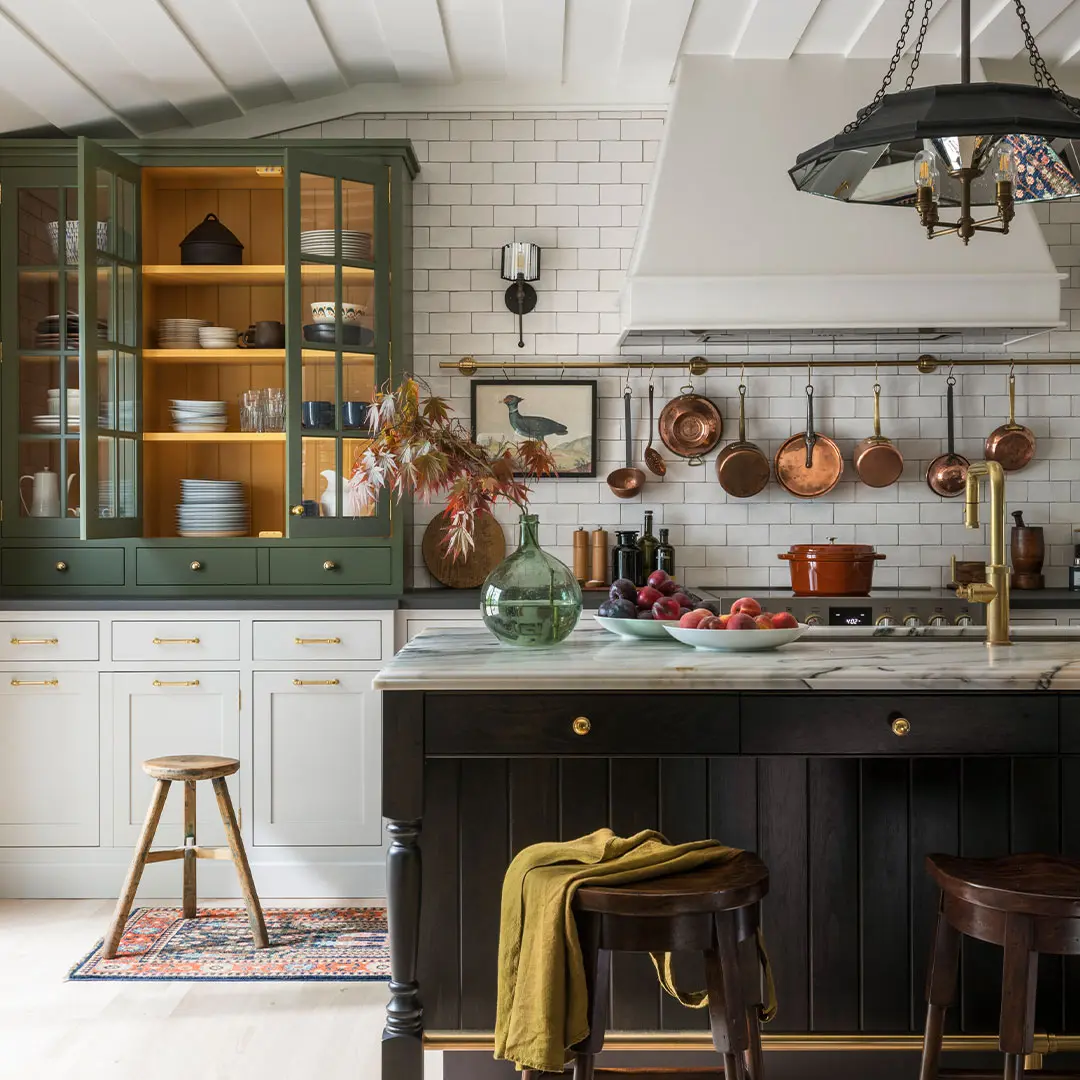 Six Holiday Decorating Tips - Cottages & Gardens