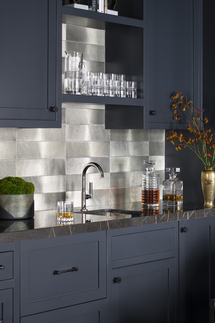 A North Shore Home Gets a Luxe Makeover With a Speakeasy Basement, Chef ...