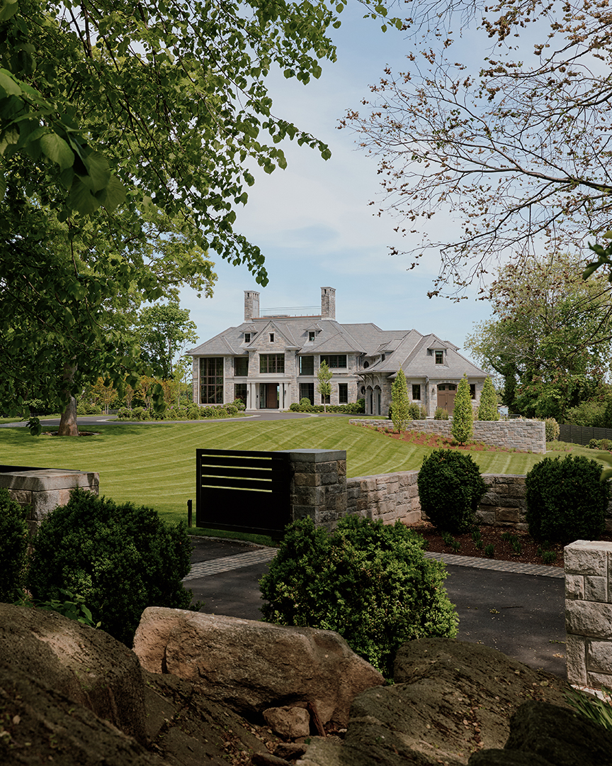 Inside an Art-Collecting Couple's Greenwich Legacy Home Designed by ...