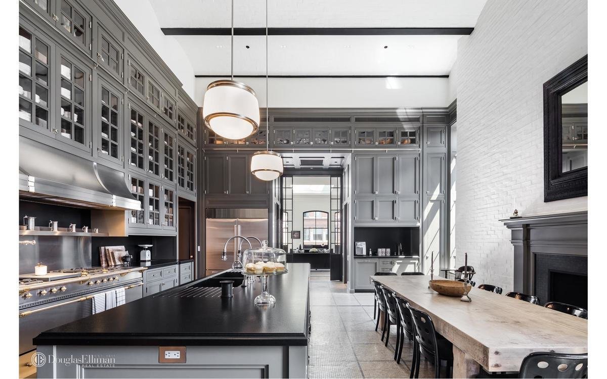 Luxurious Tulip Building Springs On The Market for $48.5M - Cottages ...