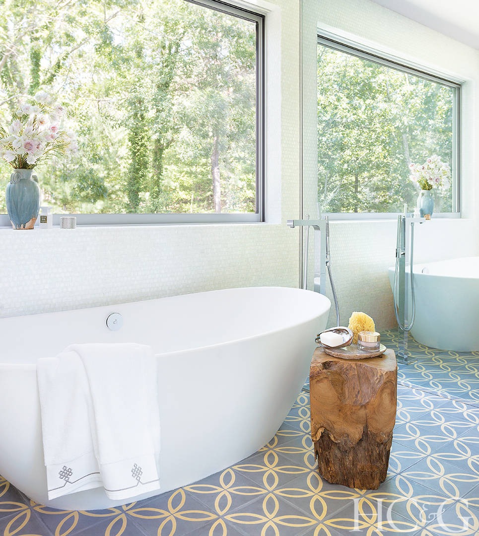 A Gut Renovation Gives Way to a Light-Filled Hamptons Oasis - Cottages ...
