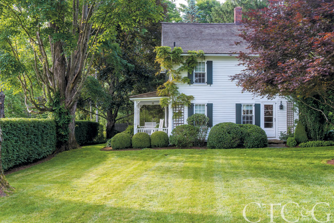 A Series of Terraces and Russell Page-Inspired Landscaping Perform ...