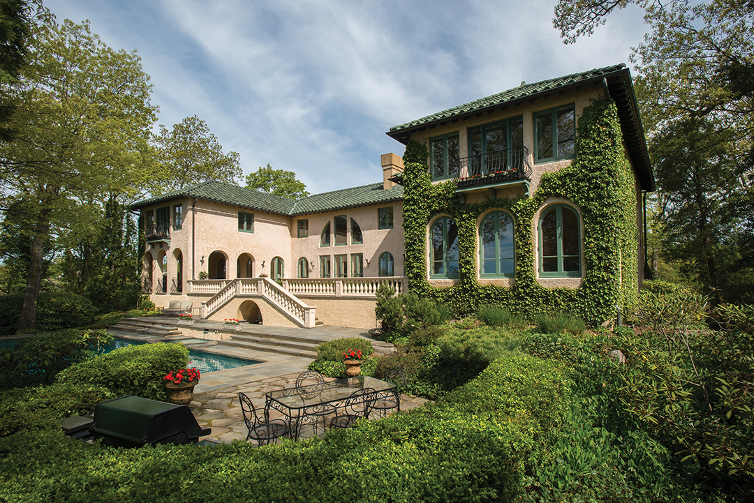 An Italian-Style Villa in Darien Lists for $7.95M - Cottages & Gardens